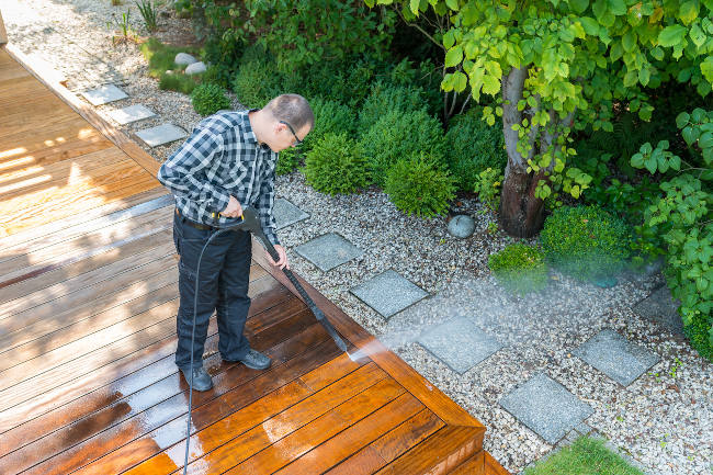 Deck Washing: Are You Doing the Right Thing? | West Virginia SoftWash